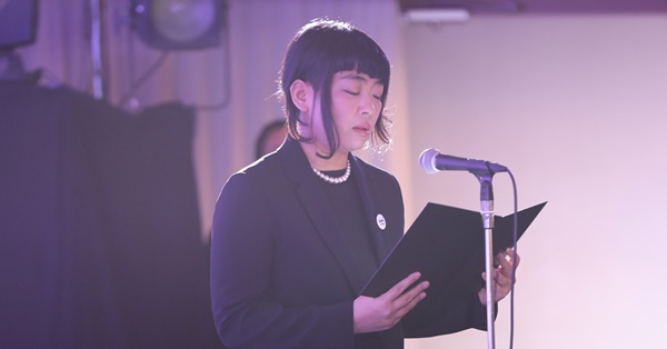 内田也哉子の謝辞が話題「なぜか涙が」「すさまじい」 | 女性自身